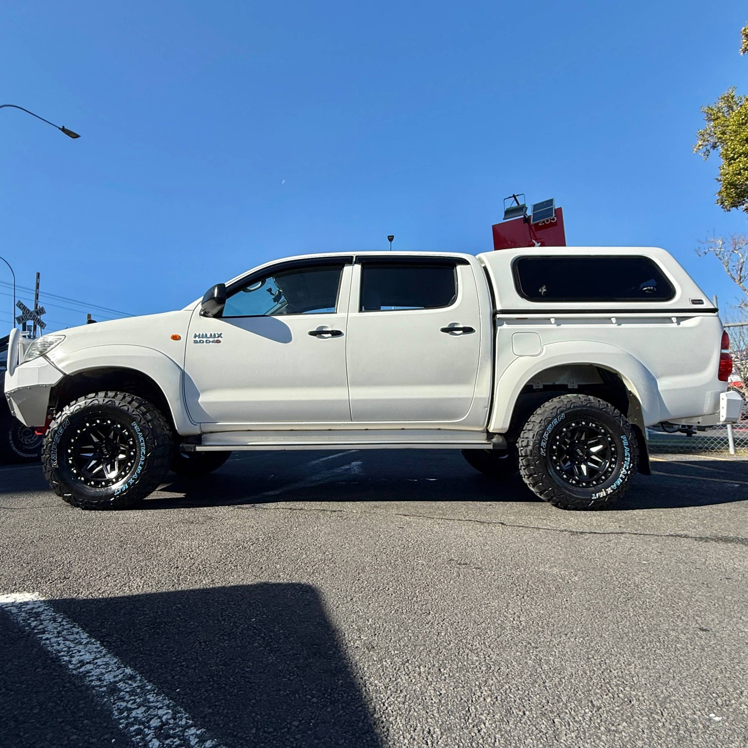 LIFTED 4X4 LOW KS MANUAL HILUX – NZ4X4S