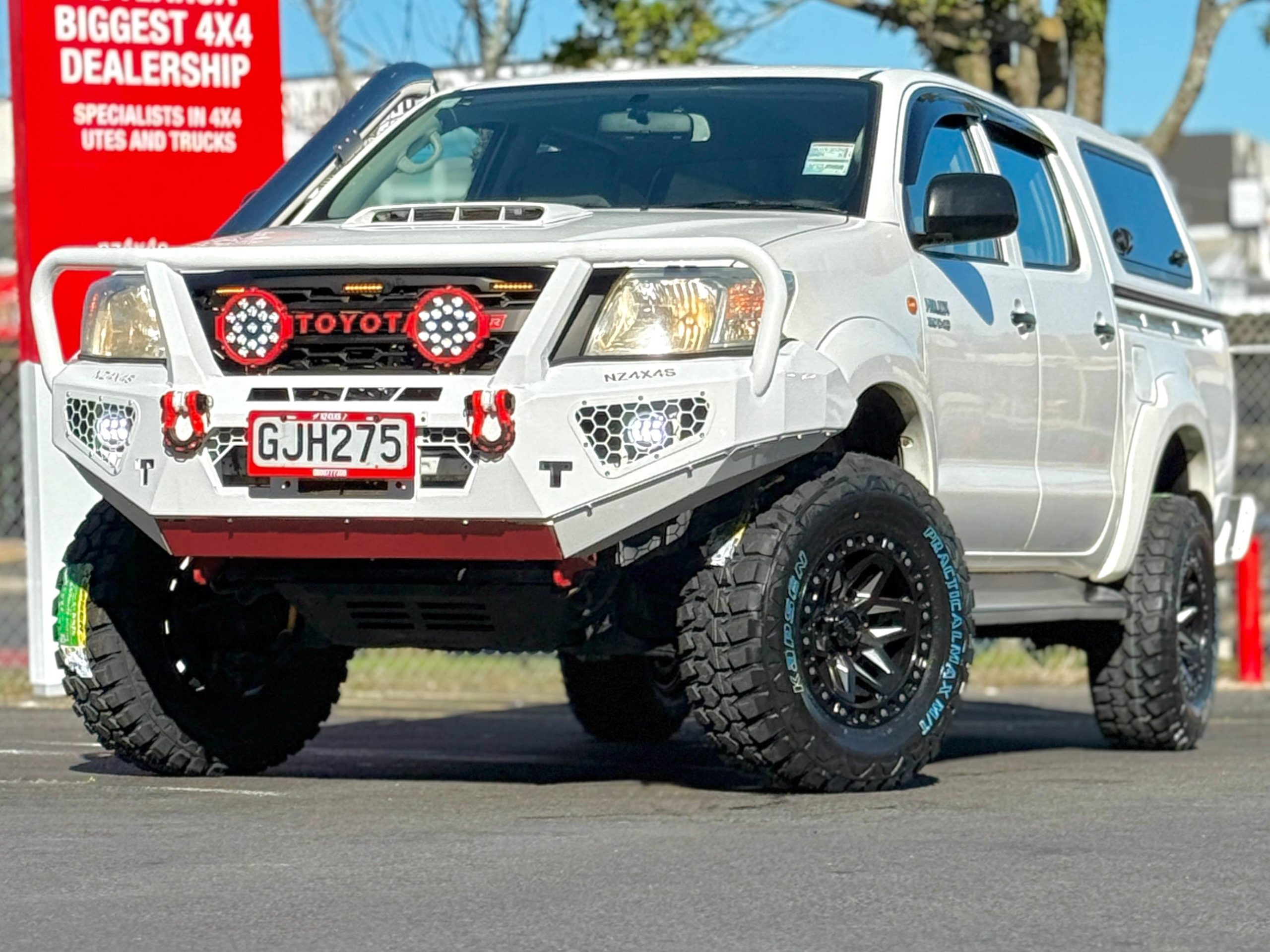 LIFTED 4X4 LOW KS MANUAL HILUX – NZ4X4S