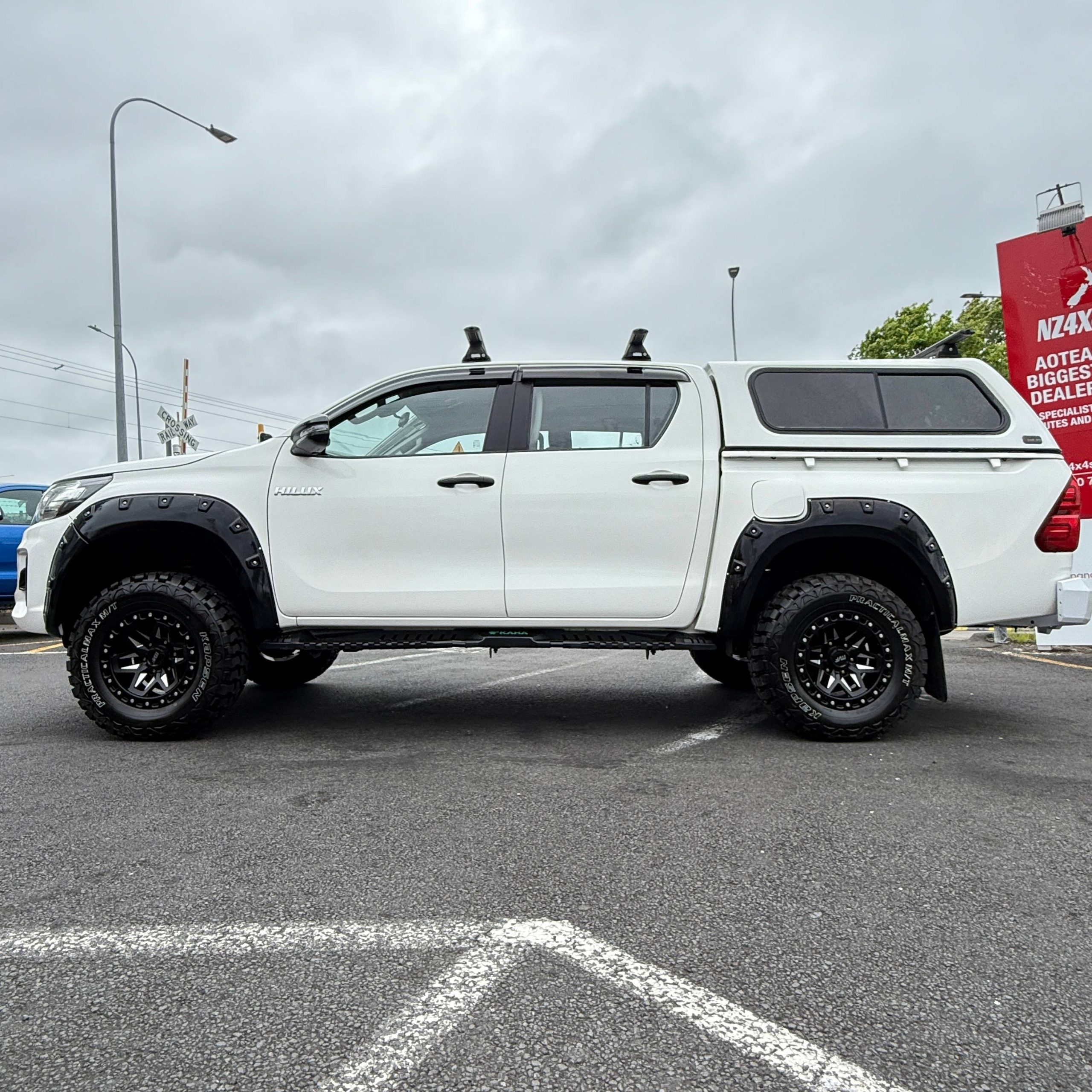 SUPER LOW KS LIFTED 2020 HILUX – NZ4X4S